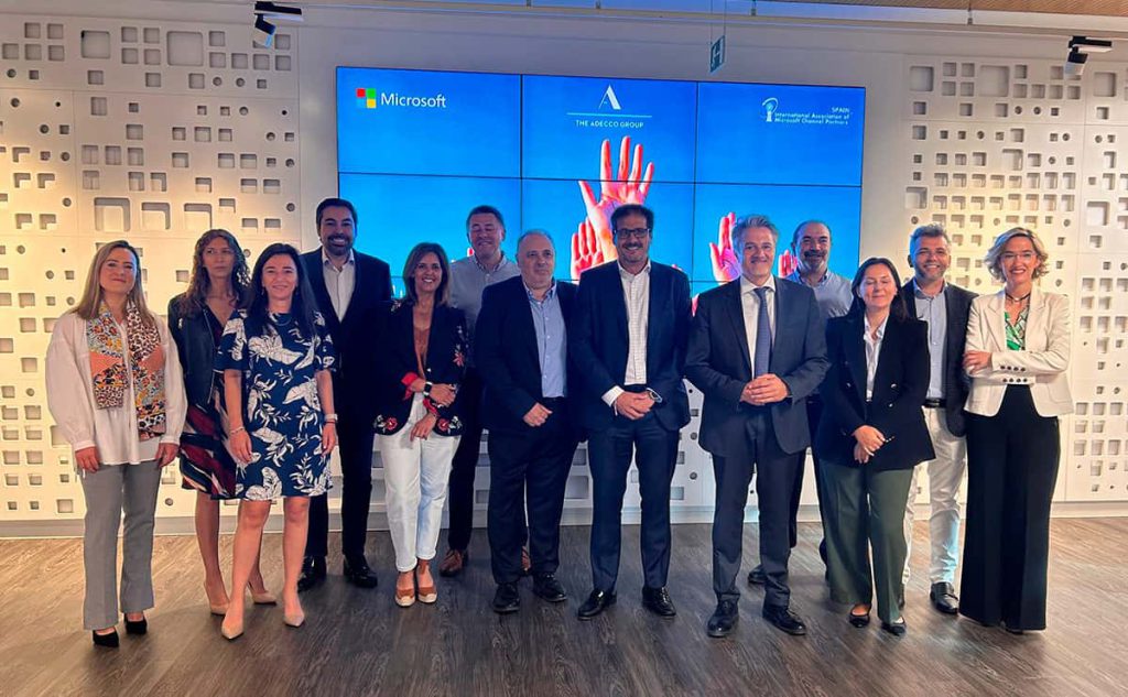 Atrae perfiles tecnológicos con la IAMCP y Adecco